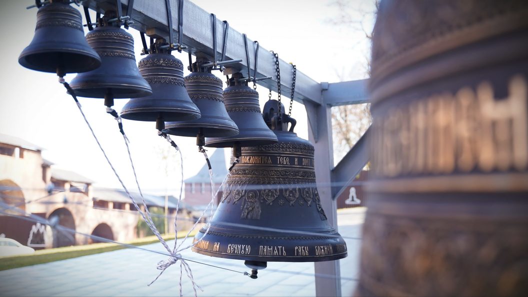 Колокола восстановленной Симеоновской церкви освятили в Нижегородском ...